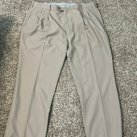 Louis Raphael | Pants | Louis Raphael Golf Mens Pants Tan Color Size ...